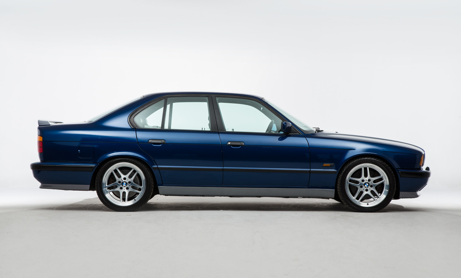 El color en movimiento. Parte 2: BMW Blau – 8000vueltas.com